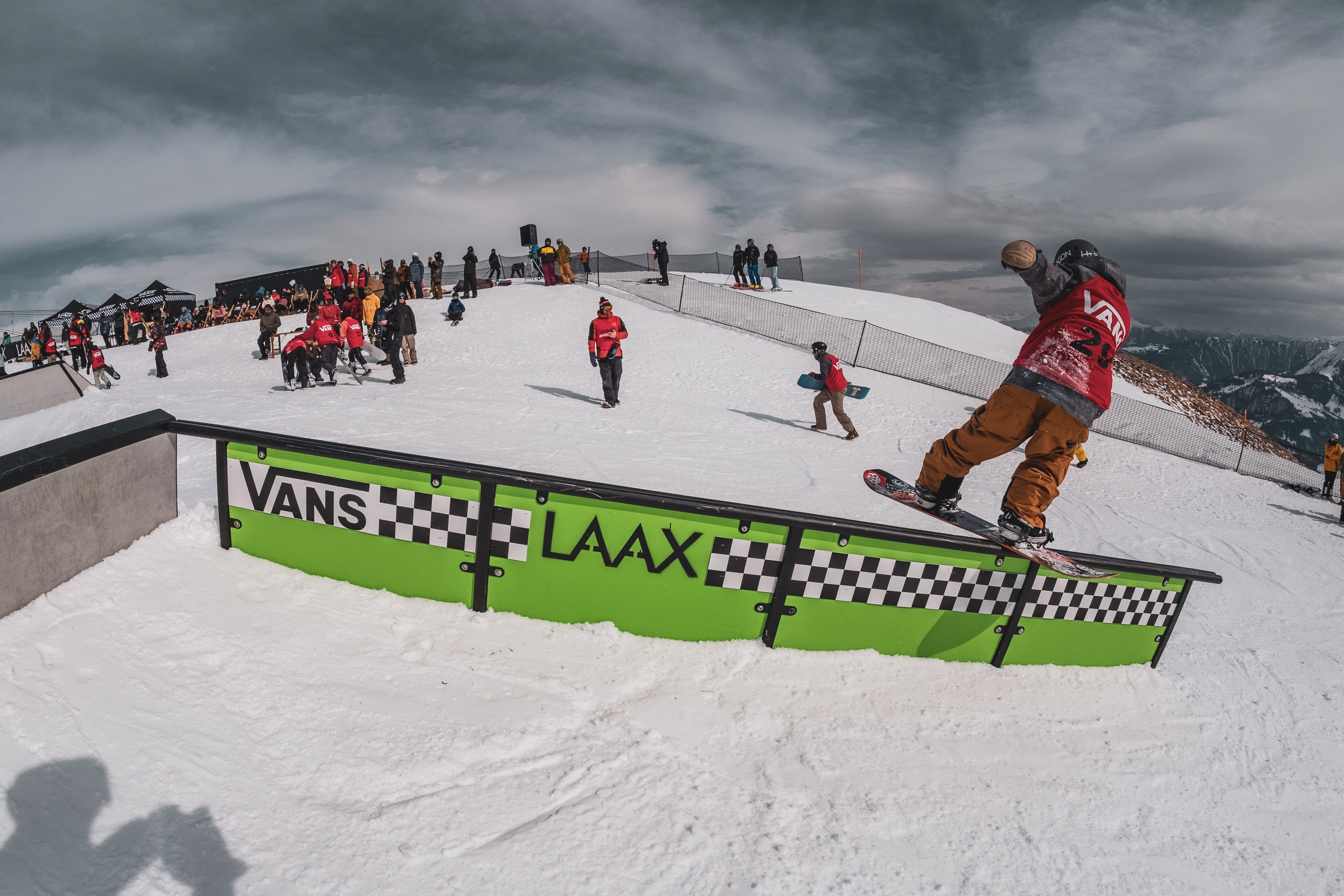 Method Mag Vans Hi Standard - Laax: Report, Video & Gallery