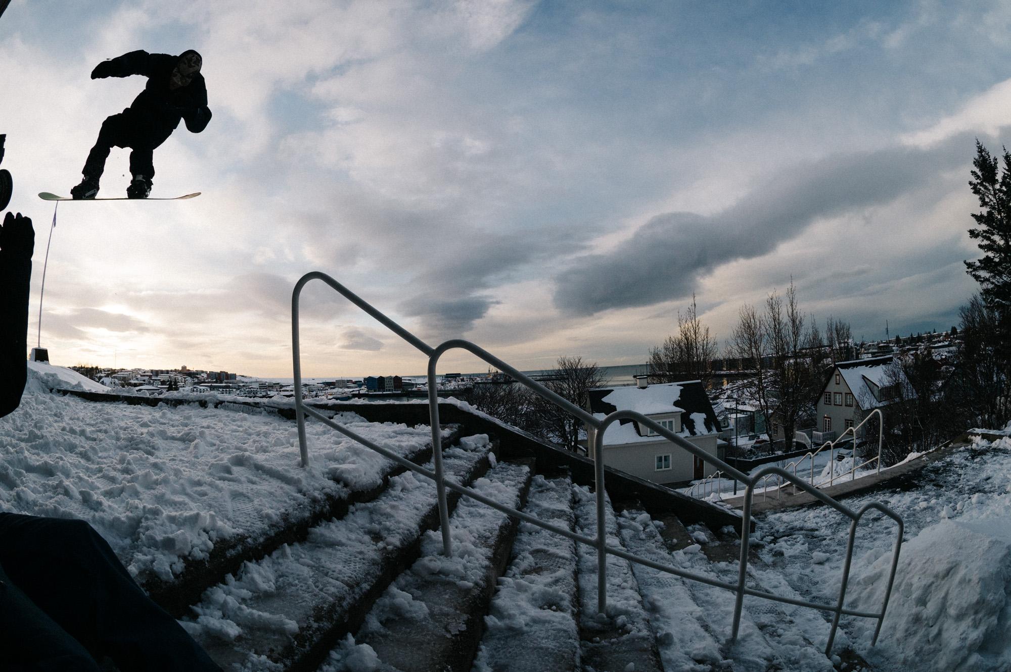 Method Mag Vans Snowboarding presents: It’s Love